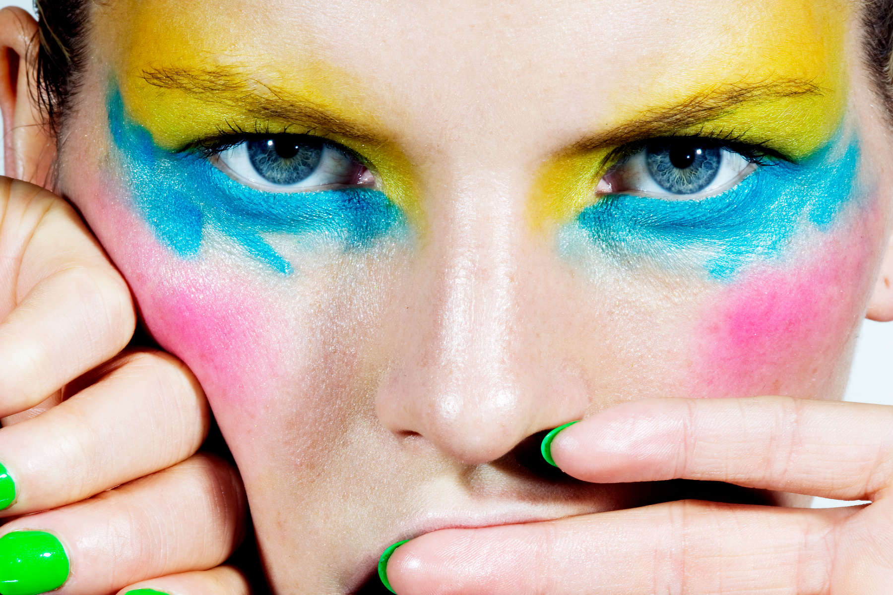 Beauty Sitting #11 by Kenneth Willardt
